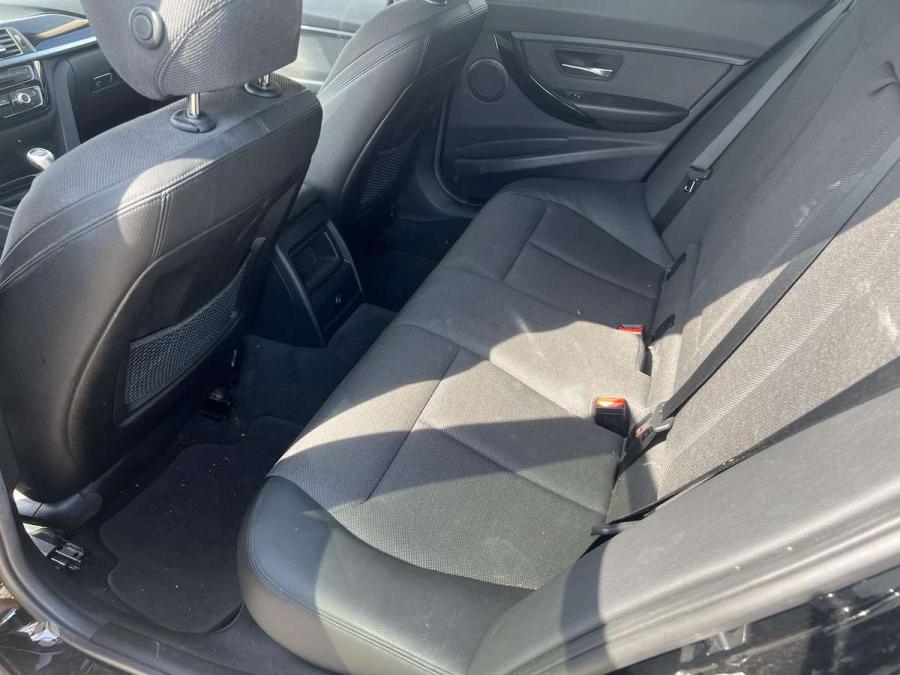 Melns BMW 320 2017 Utena, ar dzinēja tilpumu 2.00 L un nobraukumu 220 tūkst. km par 5650 €, foto 15 vietnē AUTOMOTO.COM.LV