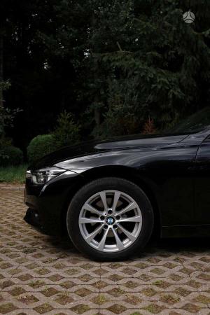 Black BMW 320 2017 in Vilnius, with an engine capacity of 2.00 L and mileage of 136 thousand km for 12000 €, photo 14 on AUTOMOTO.COM.LV