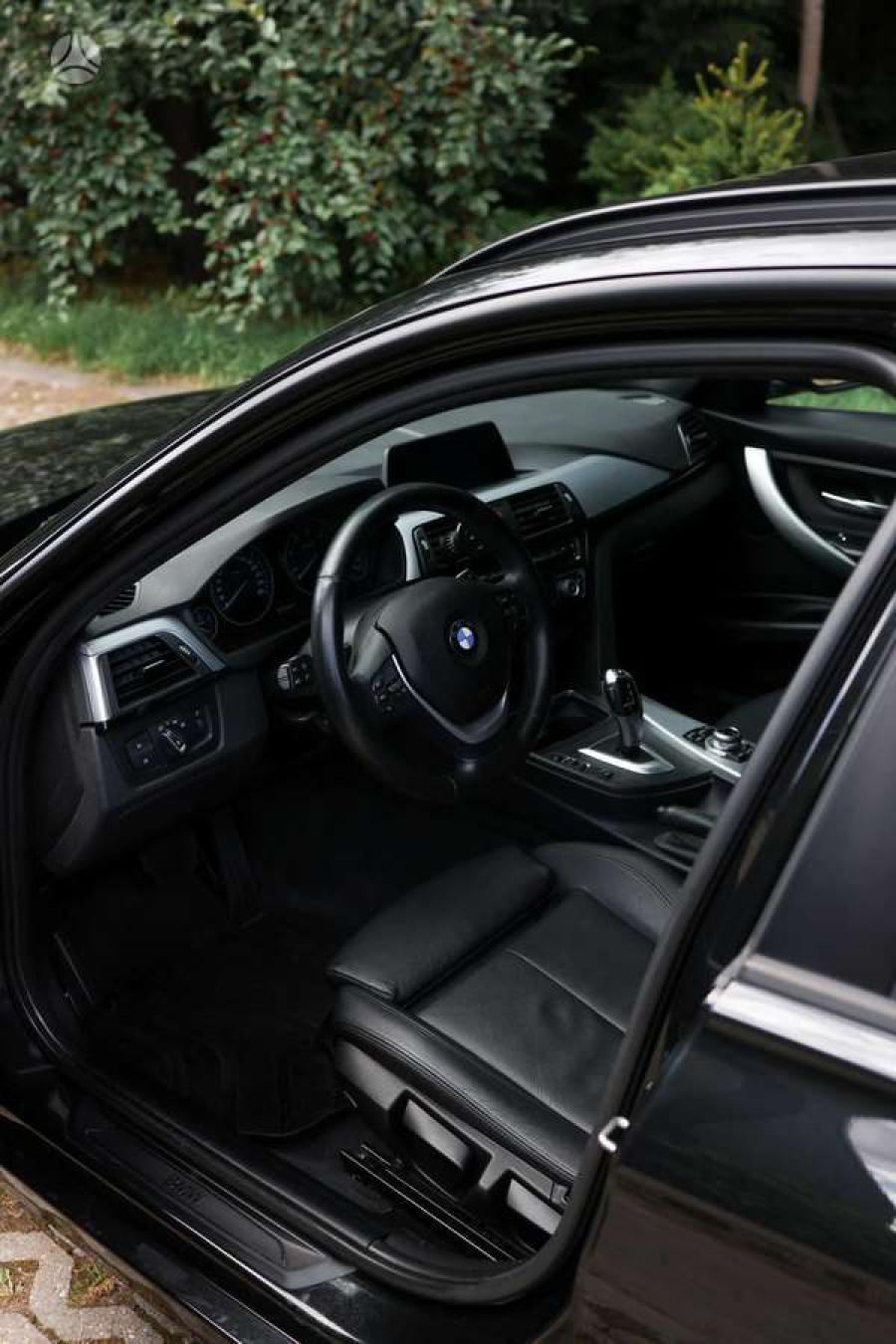 Black BMW 320 2017 in Vilnius, with an engine capacity of 2.00 L and mileage of 136 thousand km for 12000 €, photo 15 on AUTOMOTO.COM.LV