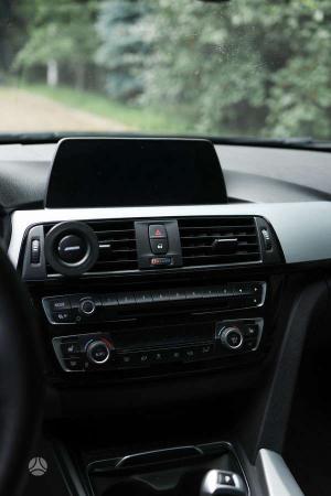 Black BMW 320 2017 in Vilnius, with an engine capacity of 2.00 L and mileage of 136 thousand km for 12000 €, photo 18 on AUTOMOTO.COM.LV