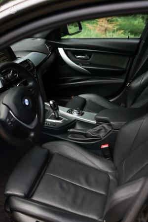 Black BMW 320 2017 in Vilnius, with an engine capacity of 2.00 L and mileage of 136 thousand km for 12000 €, photo 20 on AUTOMOTO.COM.LV