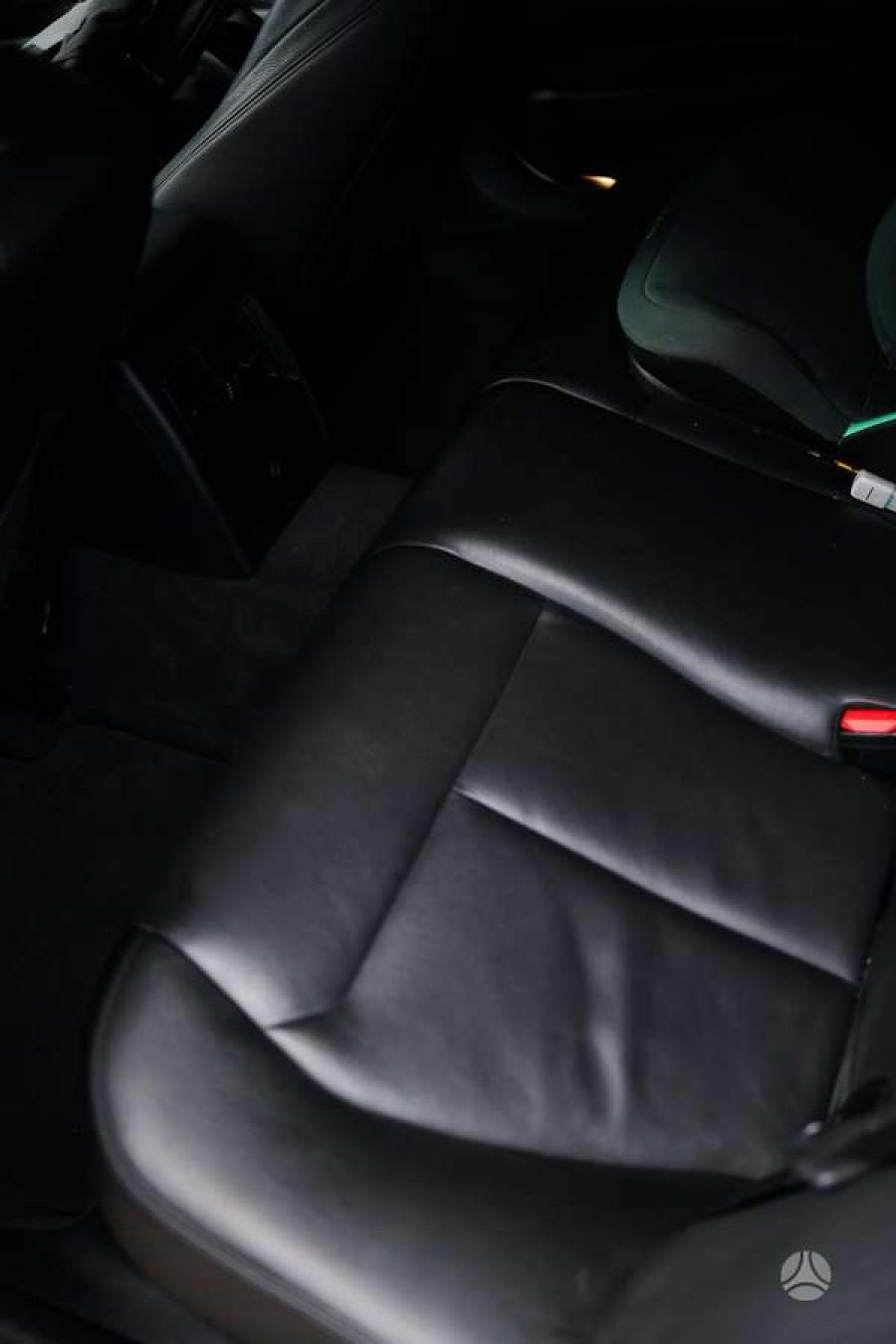 Black BMW 320 2017 in Vilnius, with an engine capacity of 2.00 L and mileage of 136 thousand km for 12000 €, photo 23 on AUTOMOTO.COM.LV