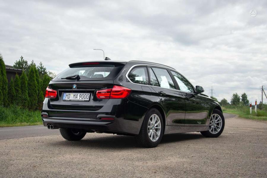 Black BMW 320 2017 in Elektrenai, with an engine capacity of 2.00 L and mileage of 224 thousand km for 10700 €, photo 4 on AUTOMOTO.COM.LV