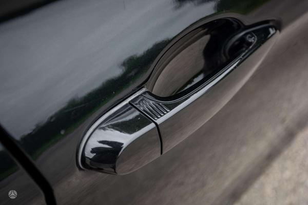 Melns BMW 320 2017 Elektrėnai, ar dzinēja tilpumu 2.00 L un nobraukumu 224 tūkst. km par 10700 €, foto 9 vietnē AUTOMOTO.COM.LV