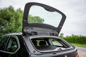 Black BMW 320 2017 in Elektrenai, with an engine capacity of 2.00 L and mileage of 224 thousand km for 10700 €, photo 24 on AUTOMOTO.COM.LV