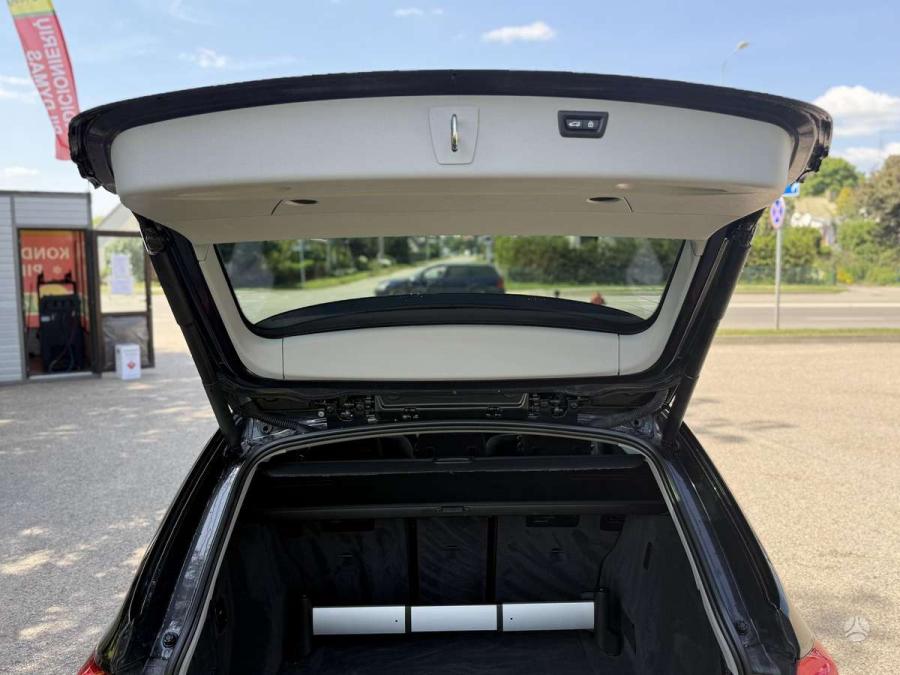 Black BMW 320 2017 in Marijampole, with an engine capacity of 2.00 L and mileage of 251 thousand km for 11600 €, photo 8 on AUTOMOTO.COM.LV