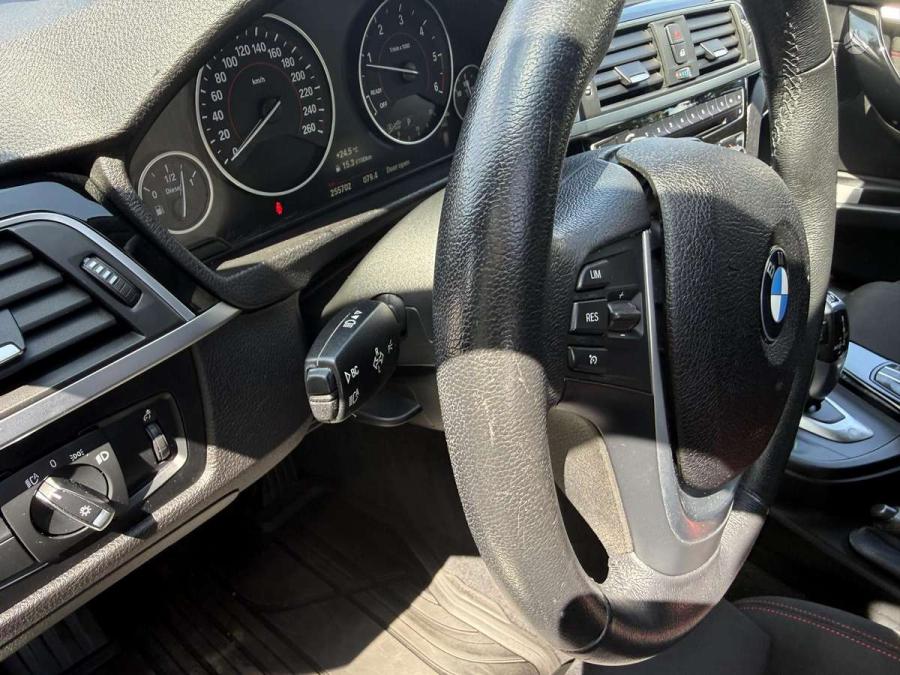 Black BMW 320 2017 in Marijampole, with an engine capacity of 2.00 L and mileage of 251 thousand km for 11600 €, photo 11 on AUTOMOTO.COM.LV