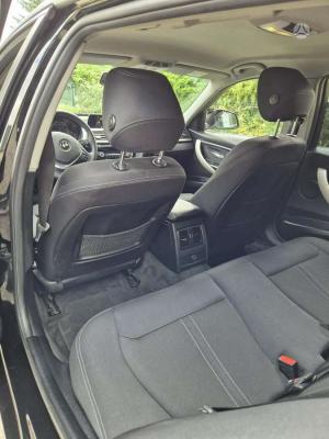 Black BMW 320 2017 in Marijampole, with an engine capacity of 2.00 L and mileage of 300 thousand km for 9900 €, photo 9 on AUTOMOTO.COM.LV