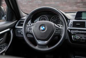 Black BMW 320 2017 in Marijampole, with an engine capacity of 2.00 L and mileage of 191 thousand km for 11950 €, photo 15 on AUTOMOTO.COM.LV