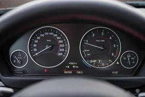 Black BMW 320 2017 in Marijampole, with an engine capacity of 2.00 L and mileage of 191 thousand km for 11950 €, photo 22 on AUTOMOTO.COM.LV