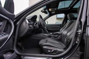 Black BMW 320 2017 in Marijampole, with an engine capacity of 2.00 L and mileage of 191 thousand km for 11950 €, photo 25 on AUTOMOTO.COM.LV
