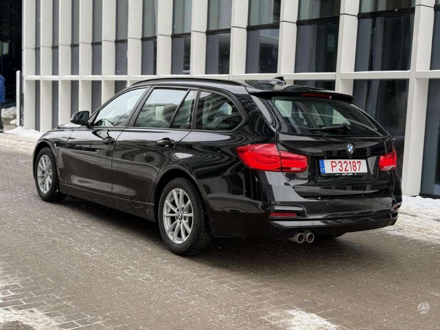 Melns BMW 320 2018 Viļņa, ar dzinēja tilpumu 2.00 L un nobraukumu 163 tūkst. km par 11200 €, foto 4 vietnē AUTOMOTO.COM.LV