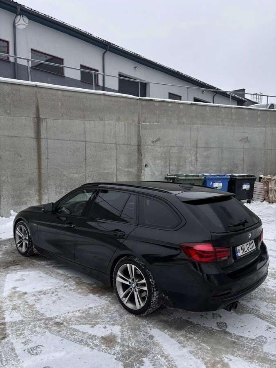 Black BMW 320 2018 in Vilnius, with an engine capacity of 2.00 L and mileage of 267 thousand km for 14330 €, photo 11 on AUTOMOTO.COM.LV