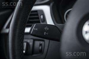 Black BMW 320 2018 in Riga, with an engine capacity of 2.00 L and mileage of 98 thousand km for 18500 €, photo 16 on AUTOMOTO.COM.LV