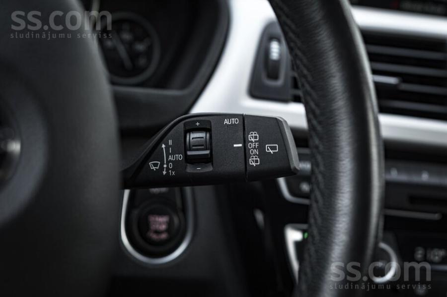 Black BMW 320 2018 in Riga, with an engine capacity of 2.00 L and mileage of 98 thousand km for 18500 €, photo 20 on AUTOMOTO.COM.LV