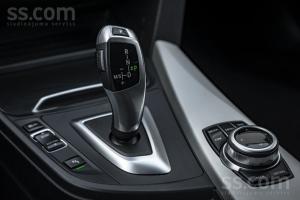 Black BMW 320 2018 in Riga, with an engine capacity of 2.00 L and mileage of 98 thousand km for 18500 €, photo 21 on AUTOMOTO.COM.LV
