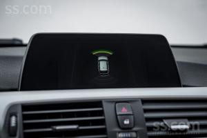 Black BMW 320 2018 in Riga, with an engine capacity of 2.00 L and mileage of 98 thousand km for 18500 €, photo 27 on AUTOMOTO.COM.LV
