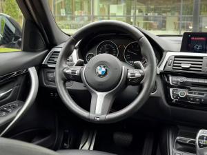 Black BMW 320 2018 in Riga, with an engine capacity of 2.00 L and mileage of 198 thousand km for 4900 €, photo 10 on AUTOMOTO.COM.LV