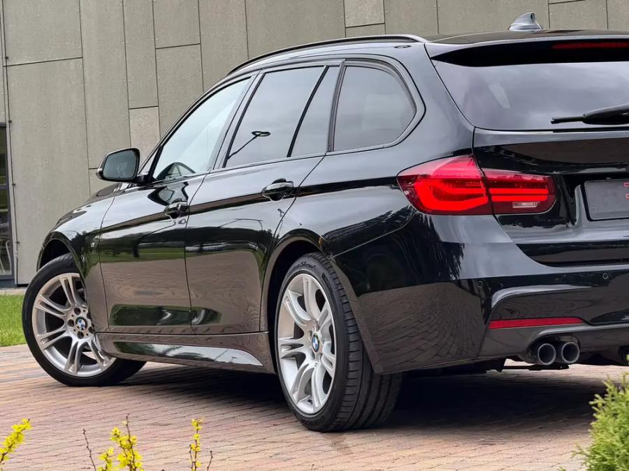 Black BMW 320 2018 in Riga, with an engine capacity of 2.00 L and mileage of 198 thousand km for 4900 €, photo 20 on AUTOMOTO.COM.LV