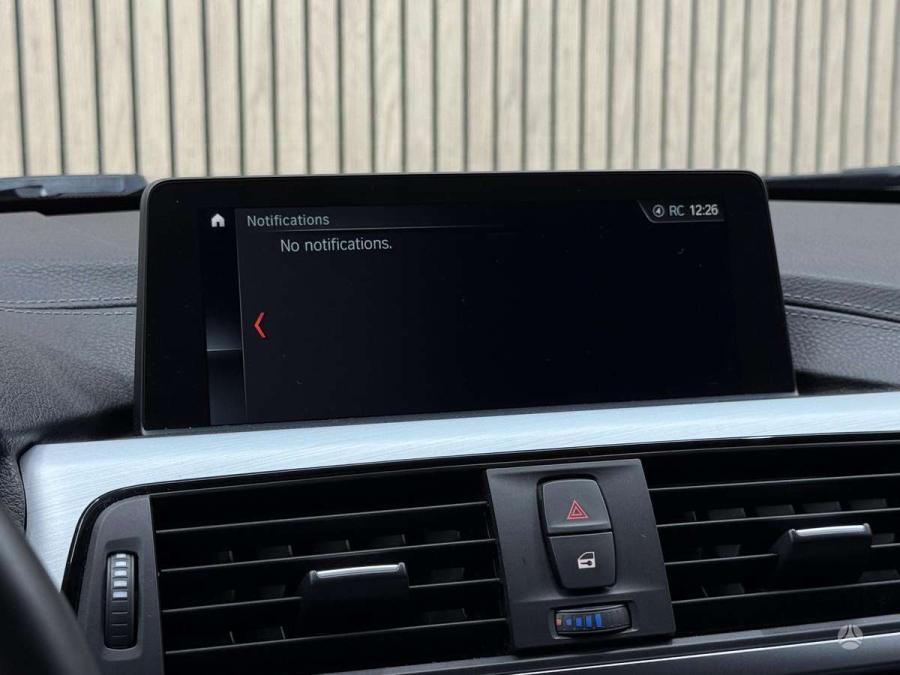 Melns BMW 320 2018 Marijampole, ar dzinēja tilpumu 2.00 L un nobraukumu 363 tūkst. km par 11200 €, foto 30 vietnē AUTOMOTO.COM.LV