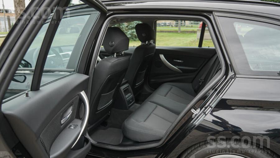 Black BMW 320 2018 in Riga, with an engine capacity of 2.00 L and mileage of 292 thousand km for 9950 €, photo 11 on AUTOMOTO.COM.LV