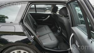 Black BMW 320 2018 in Riga, with an engine capacity of 2.00 L and mileage of 292 thousand km for 9950 €, photo 13 on AUTOMOTO.COM.LV