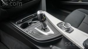 Black BMW 320 2018 in Riga, with an engine capacity of 2.00 L and mileage of 292 thousand km for 9950 €, photo 17 on AUTOMOTO.COM.LV