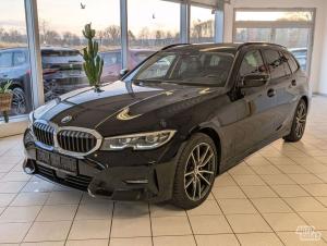 Black BMW 320 2019 in Kaunas, with an engine capacity of 2.00 L and mileage of 94 thousand km for 26469 €, photo 3 on AUTOMOTO.COM.LV