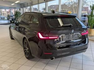 Black BMW 320 2019 in Kaunas, with an engine capacity of 2.00 L and mileage of 94 thousand km for 26469 €, photo 5 on AUTOMOTO.COM.LV