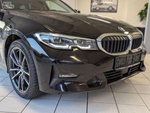 Black BMW 320 2019 in Kaunas, with an engine capacity of 2.00 L and mileage of 94 thousand km for 26469 €, photo 9 on AUTOMOTO.COM.LV