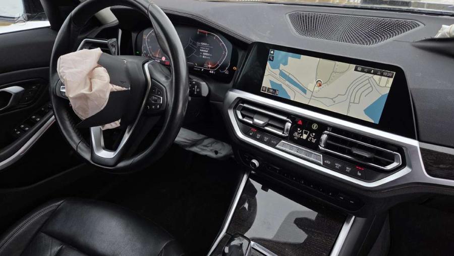 Melns BMW 320 2019 Elektrėnai, ar dzinēja tilpumu 2.00 L un nobraukumu 122 tūkst. km par 12200 €, foto 16 vietnē AUTOMOTO.COM.LV