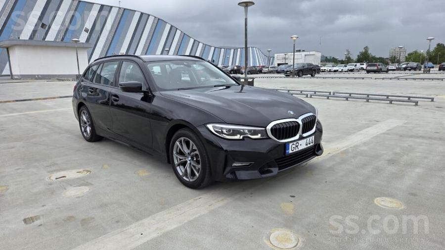 Black BMW 320 2019 in Riga, with an engine capacity of 2.00 L and mileage of 192 thousand km for 18500 €, photo 3 on AUTOMOTO.COM.LV