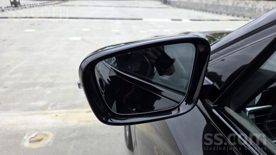 Black BMW 320 2019 in Riga, with an engine capacity of 2.00 L and mileage of 192 thousand km for 18500 €, photo 9 on AUTOMOTO.COM.LV