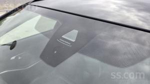 Black BMW 320 2019 in Riga, with an engine capacity of 2.00 L and mileage of 192 thousand km for 18500 €, photo 15 on AUTOMOTO.COM.LV