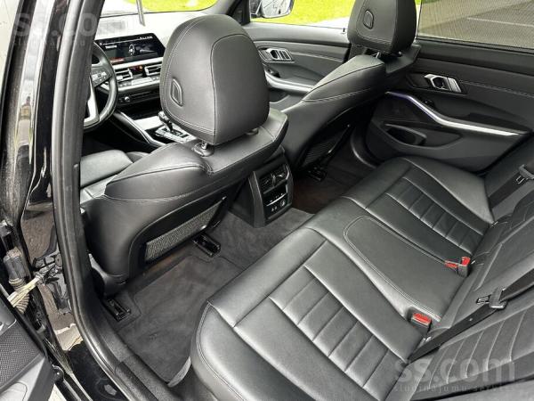 Black BMW 320 2019 in Riga, with an engine capacity of 2.00 L and mileage of 250 thousand km for 15990 €, photo 8 on AUTOMOTO.COM.LV