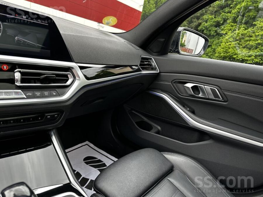 Melns BMW 320 2019 Rīga, ar dzinēja tilpumu 2.00 L un nobraukumu 250 tūkst. km par 15990 €, foto 14 vietnē AUTOMOTO.COM.LV
