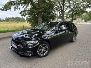 Black BMW 320 2019 in Valmiera, with an engine capacity of 2.00 L and mileage of 366 thousand km for 16700 €, photo 4 on AUTOMOTO.COM.LV