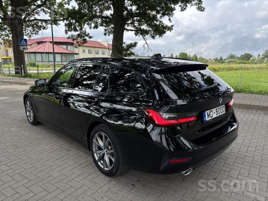 Black BMW 320 2019 in Valmiera, with an engine capacity of 2.00 L and mileage of 366 thousand km for 16700 €, photo 13 on AUTOMOTO.COM.LV