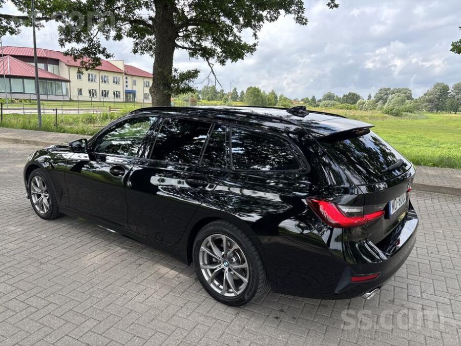 Black BMW 320 2019 in Valmiera, with an engine capacity of 2.00 L and mileage of 366 thousand km for 16700 €, photo 14 on AUTOMOTO.COM.LV
