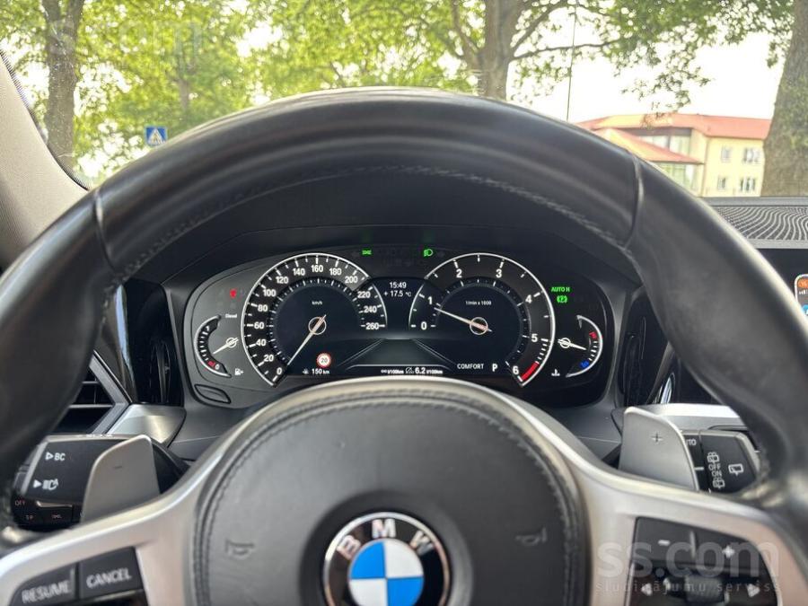 Black BMW 320 2019 in Valmiera, with an engine capacity of 2.00 L and mileage of 366 thousand km for 16700 €, photo 30 on AUTOMOTO.COM.LV