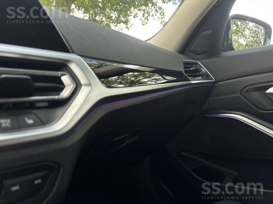 Black BMW 320 2019 in Valmiera, with an engine capacity of 2.00 L and mileage of 366 thousand km for 16700 €, photo 34 on AUTOMOTO.COM.LV