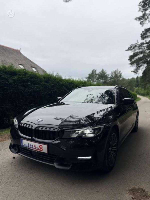 Melns BMW 320 2019 Šauļi, ar dzinēja tilpumu 2.00 L un nobraukumu 271 tūkst. km par 15900 €, foto 1 vietnē AUTOMOTO.COM.LV