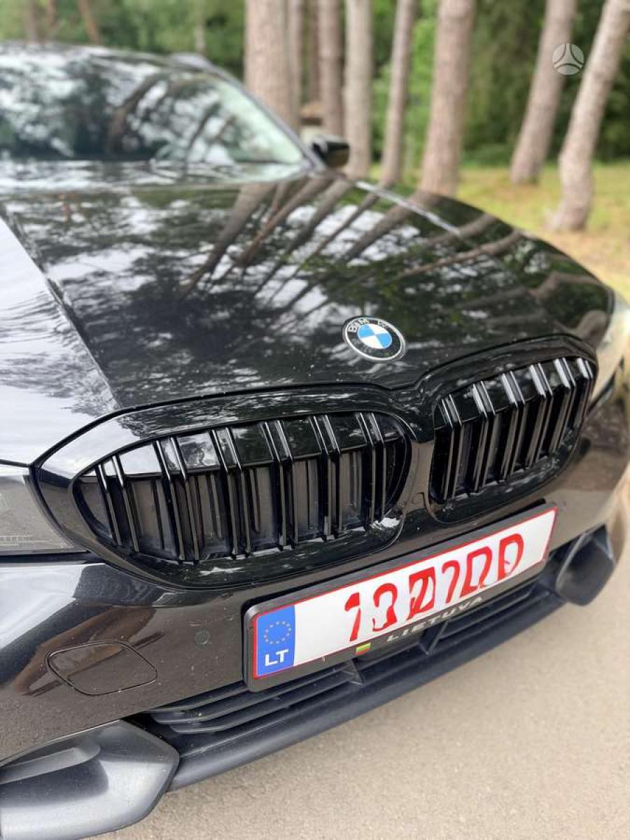 Melns BMW 320 2019 Šauļi, ar dzinēja tilpumu 2.00 L un nobraukumu 271 tūkst. km par 15900 €, foto 7 vietnē AUTOMOTO.COM.LV