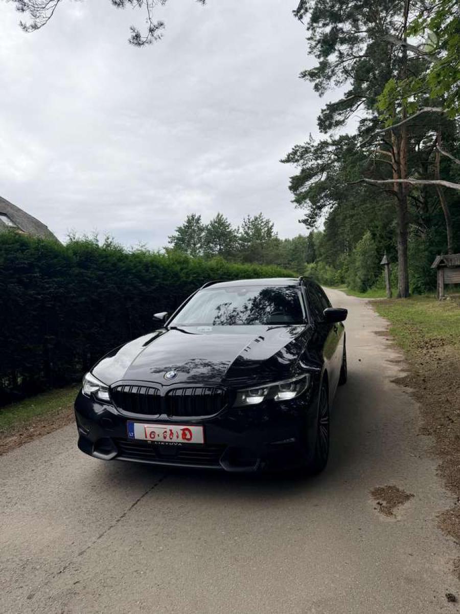Melns BMW 320 2019 Šauļi, ar dzinēja tilpumu 2.00 L un nobraukumu 271 tūkst. km par 15900 €, foto 9 vietnē AUTOMOTO.COM.LV