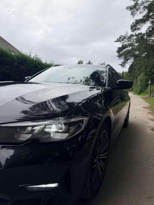 Melns BMW 320 2019 Šauļi, ar dzinēja tilpumu 2.00 L un nobraukumu 271 tūkst. km par 15900 €, foto 10 vietnē AUTOMOTO.COM.LV