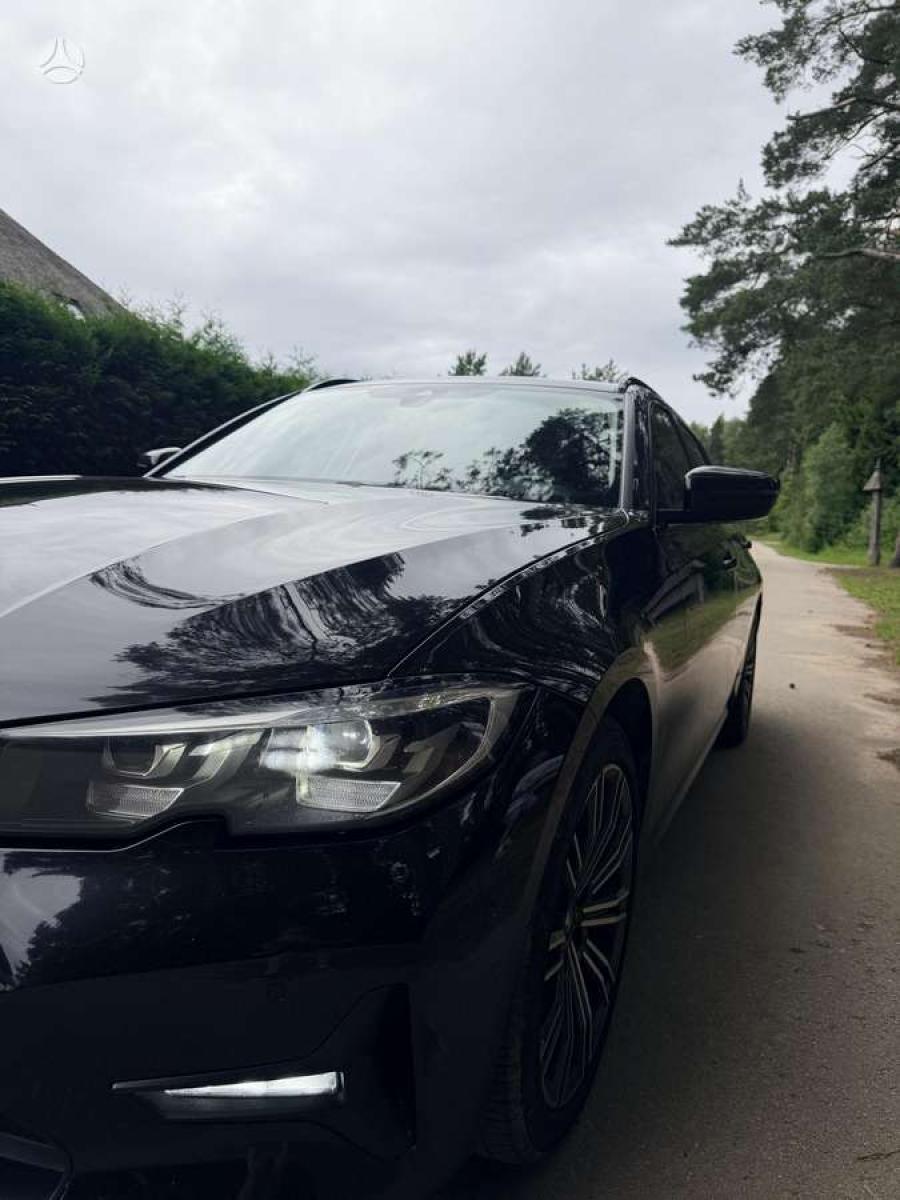Melns BMW 320 2019 Šauļi, ar dzinēja tilpumu 2.00 L un nobraukumu 271 tūkst. km par 15900 €, foto 10 vietnē AUTOMOTO.COM.LV