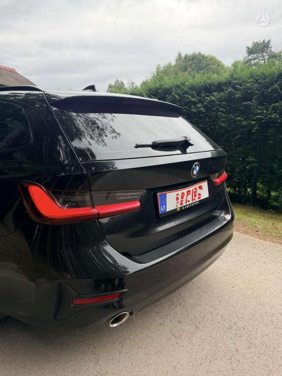 Melns BMW 320 2019 Šauļi, ar dzinēja tilpumu 2.00 L un nobraukumu 271 tūkst. km par 15900 €, foto 15 vietnē AUTOMOTO.COM.LV