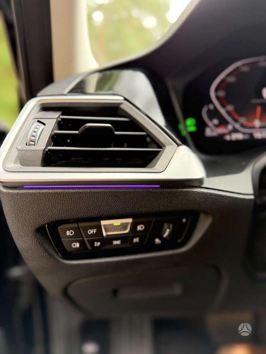 Melns BMW 320 2019 Šauļi, ar dzinēja tilpumu 2.00 L un nobraukumu 271 tūkst. km par 15900 €, foto 19 vietnē AUTOMOTO.COM.LV