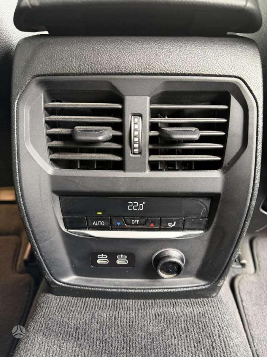 Melns BMW 320 2019 Šauļi, ar dzinēja tilpumu 2.00 L un nobraukumu 271 tūkst. km par 15900 €, foto 22 vietnē AUTOMOTO.COM.LV