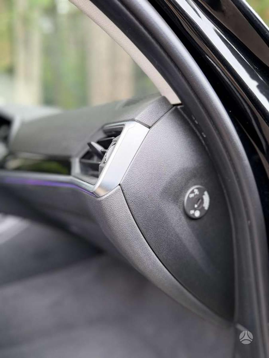 Melns BMW 320 2019 Šauļi, ar dzinēja tilpumu 2.00 L un nobraukumu 271 tūkst. km par 15900 €, foto 24 vietnē AUTOMOTO.COM.LV